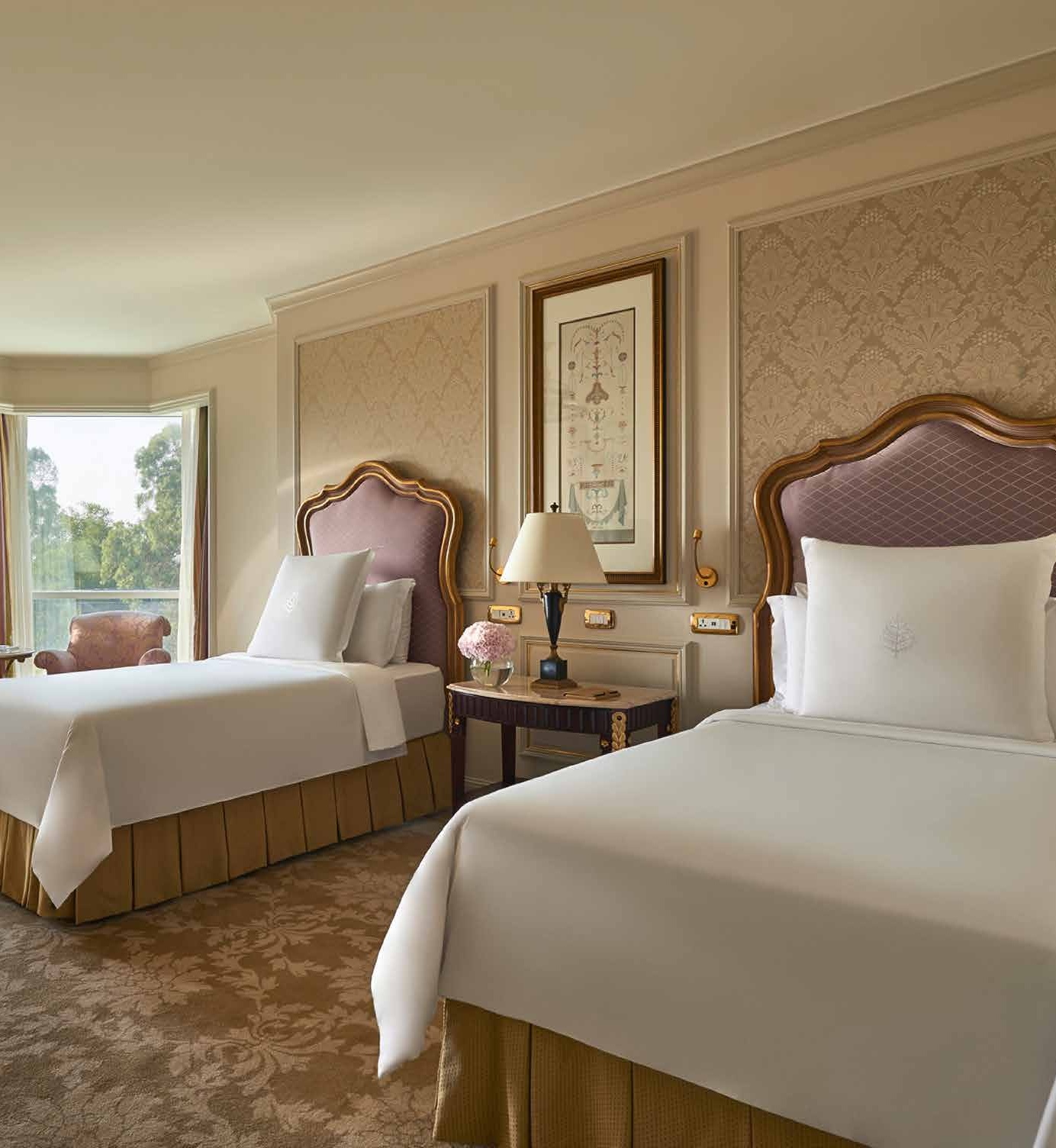 Four Seasons Hotel Cairo at The First Residence – Al Faisal Holding